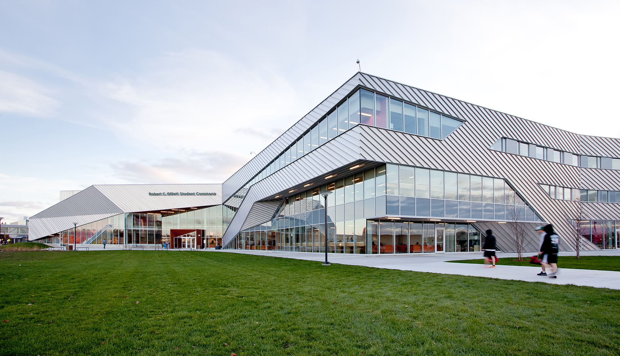 Algonquin College Robert C. Gillett Student Commons | Teeple Architects